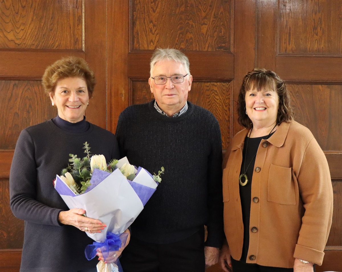 Rhonda Tursi steps down as chair of Horsham Regional Art Gallery Trust ...